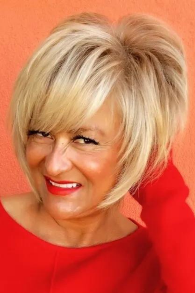 30 idées de coupes de cheveux courtes tendances pour femmes de 60 ans ...