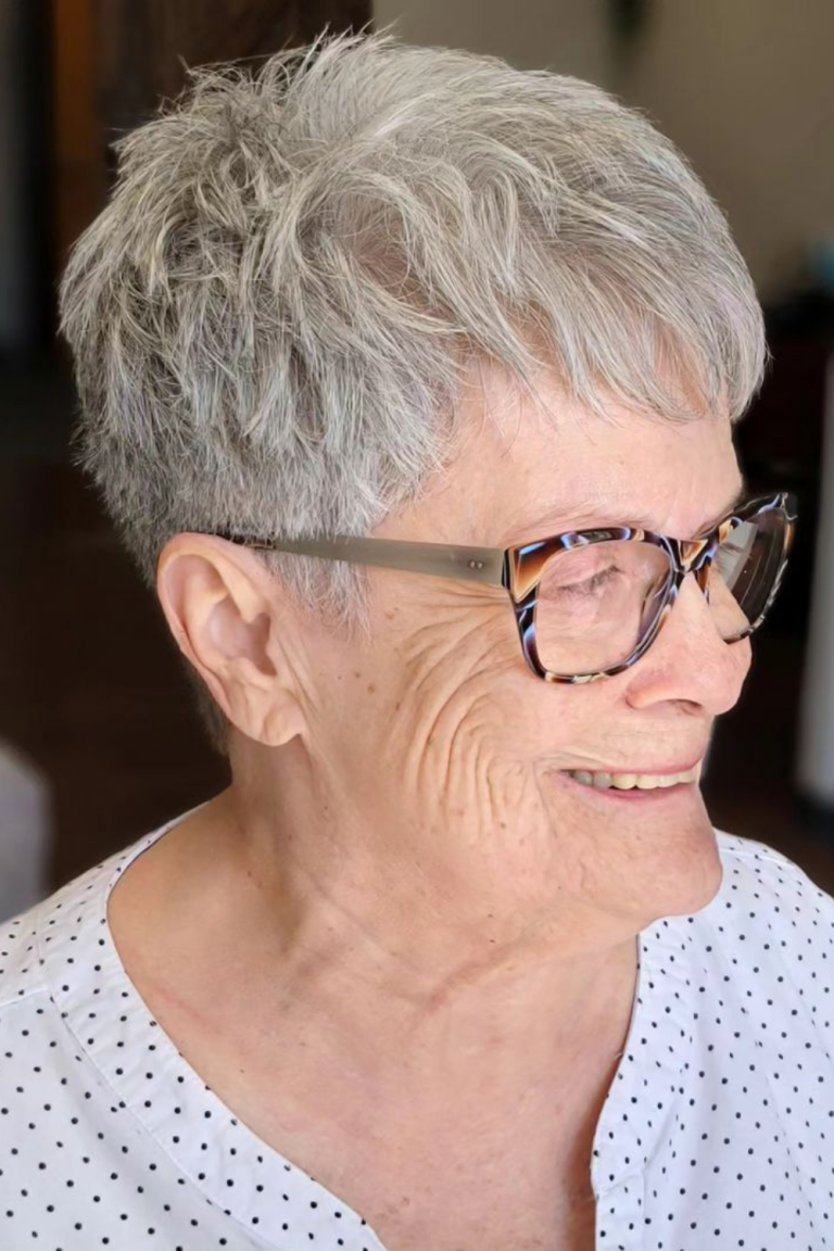 Coupe De Cheveux Femme 60 Ans Avec Lunettes